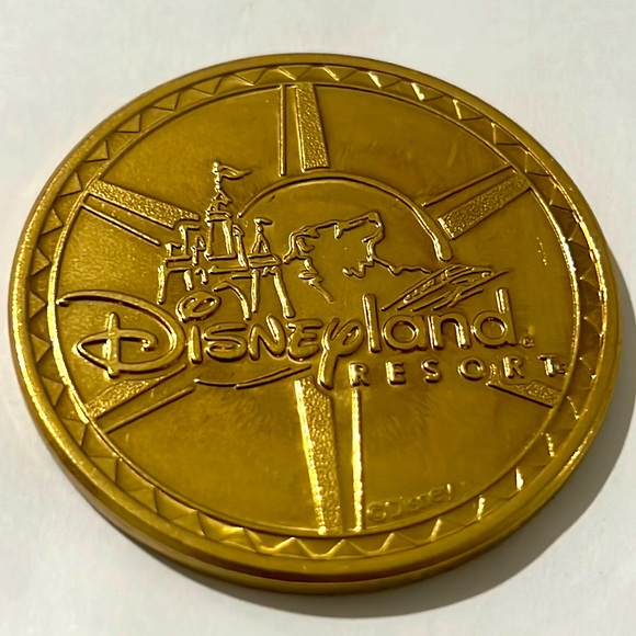 Jewelry | Disneyland Resort Coin | Poshmark